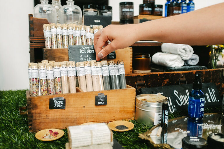 Creating the Perfect Craft Market or Trade Show Display | Looka