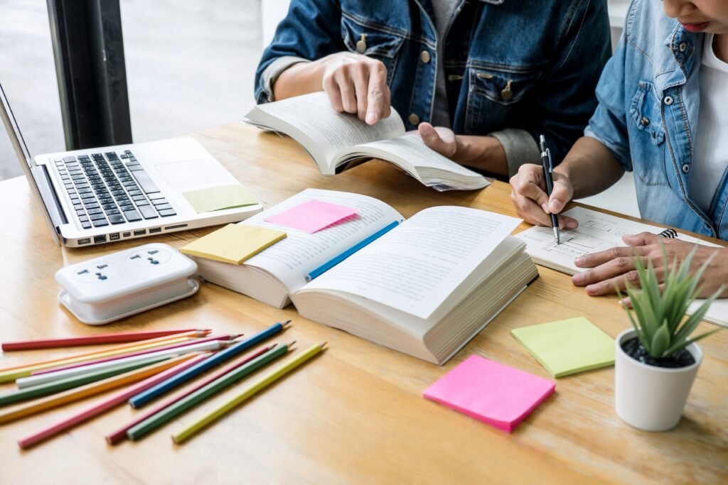 Looking for Some Extra Cash? Here's 25 Side Jobs for 2025 | Looka
