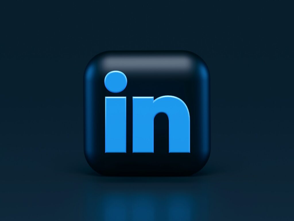 The LinkedIn Logo: From Pixels to Professionalism | Looka