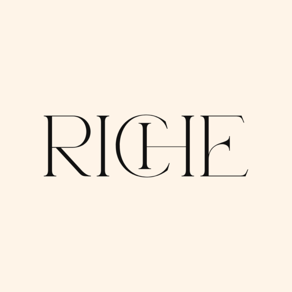 15 Full Bodied Wine Logos + Tips to Design Your Own | Looka
